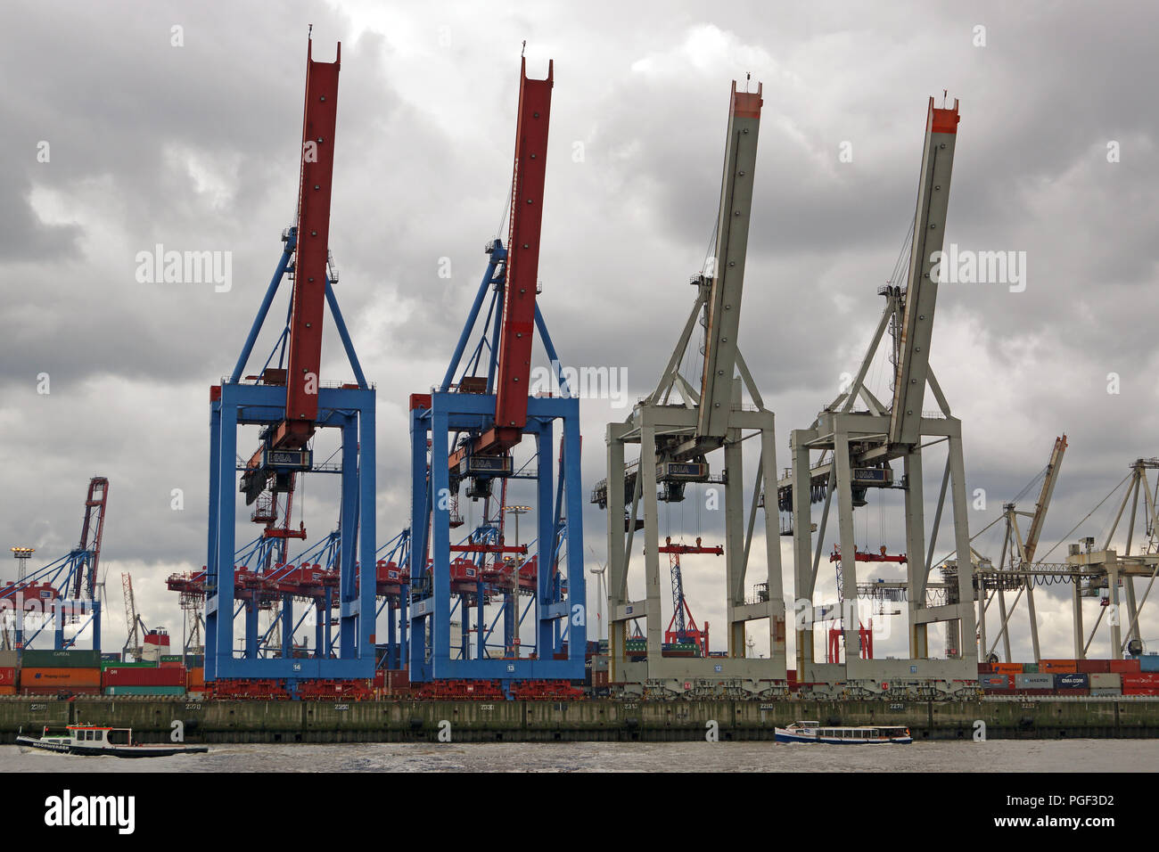 German container ship hi-res stock photography and images - Alamy