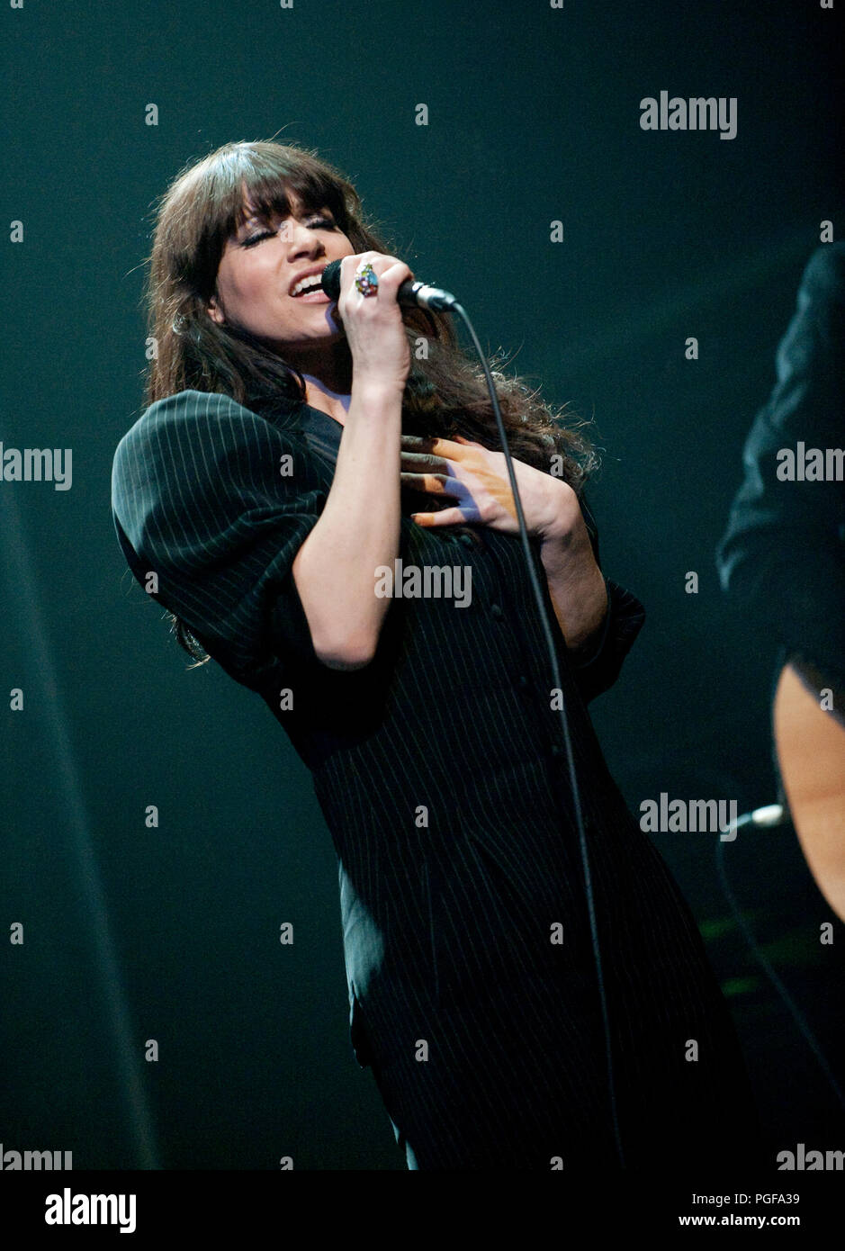 Nederlandse zangeres hi-res stock photography and images - Alamy