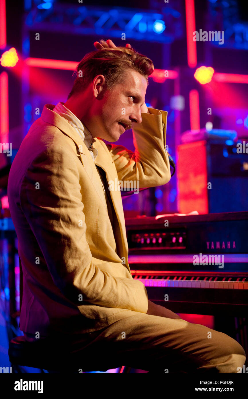 Concert of the Belgian pop band Das Pop in the Amerikaans Theater ...