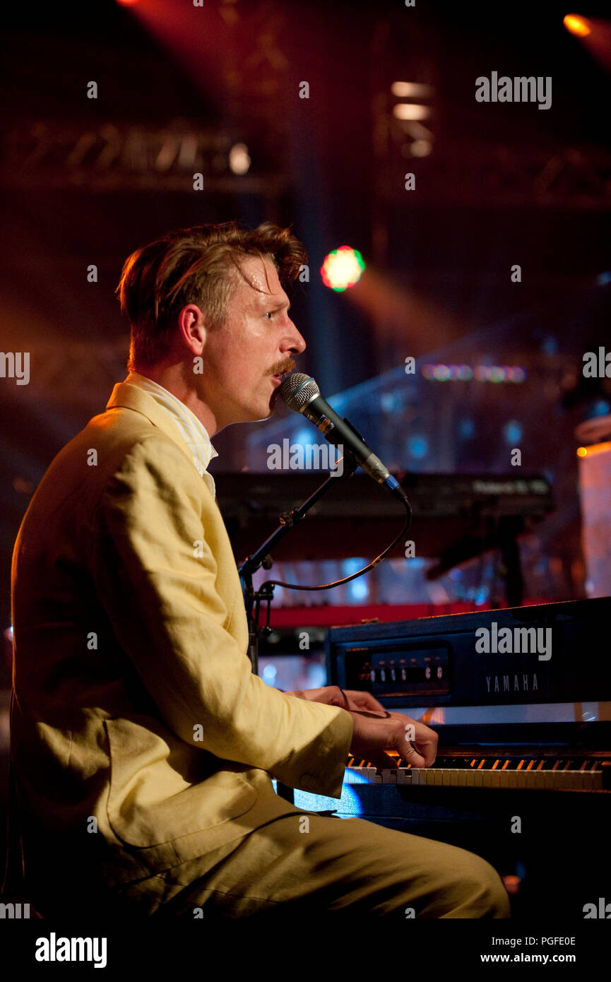 Concert of the Belgian pop band Das Pop in the Amerikaans Theater ...