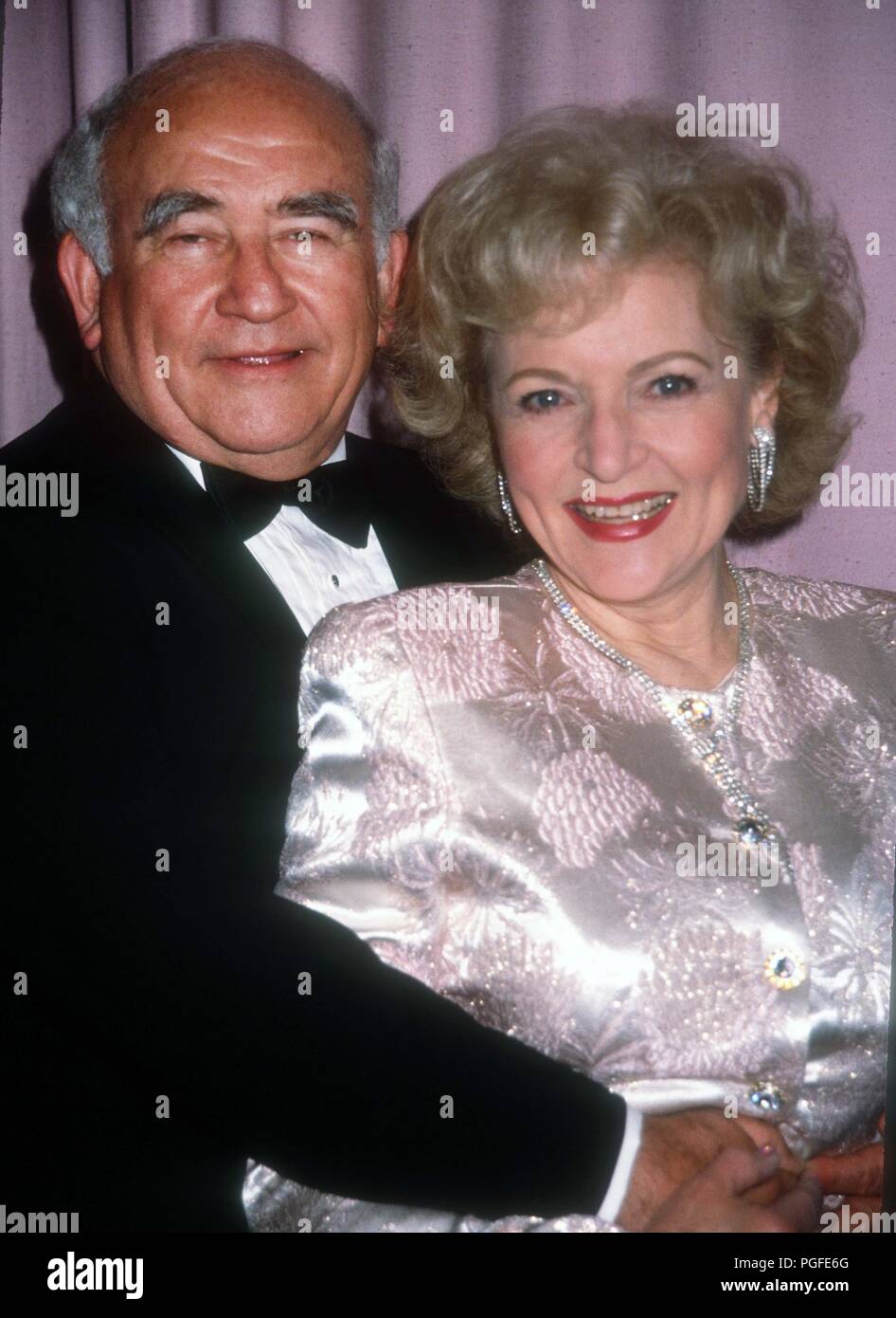 Ed Asner and Betty White 1990 Photo By Adam Scull/PHOTOlink.net ...