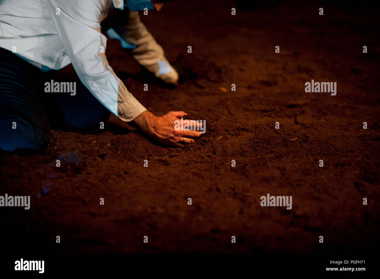Theatre company De Theaterfactorij playing "De Kleine Waanzin" from ...