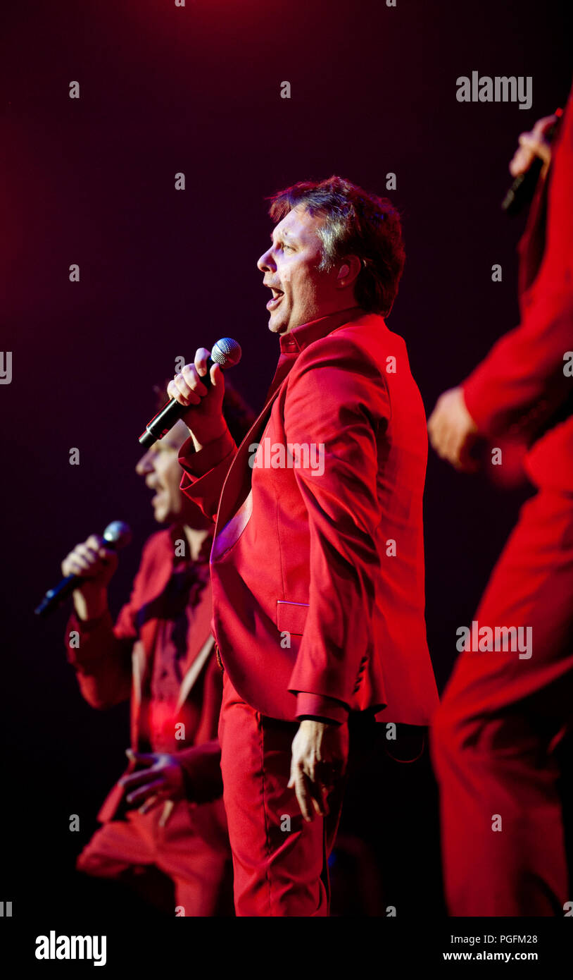 Flemish popular music band De Romeo's in concert at the ...