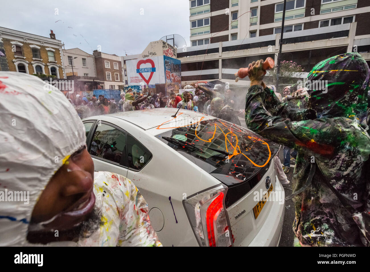 London, UK. 26th August 2018. Jouvert parade starts the Notting Hill ...