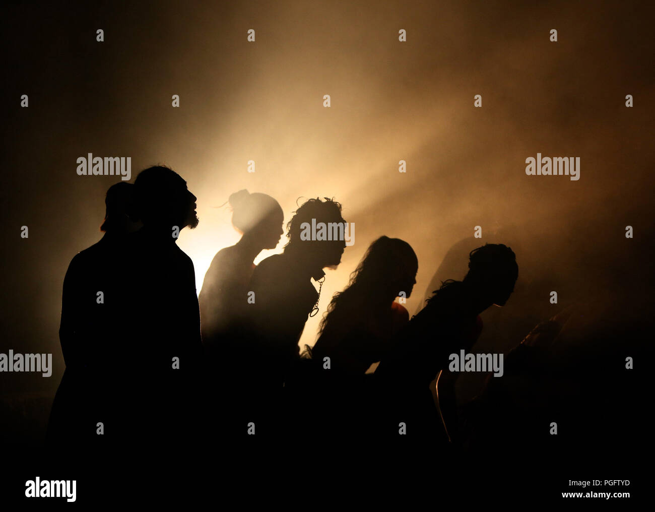 Shakespeare Actors On Stage High Resolution Stock Photography and ...
