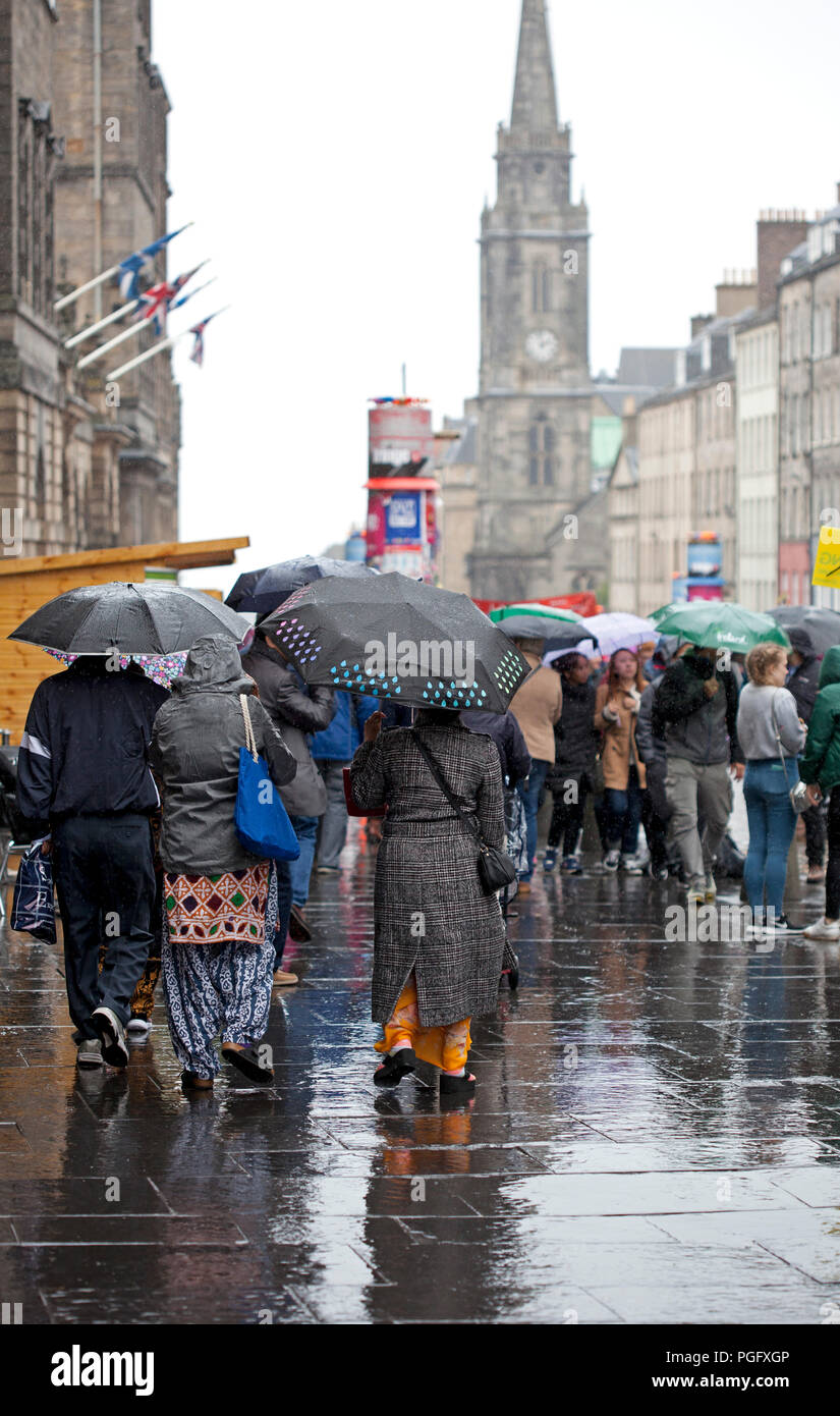 Rain scotland umbrellas hi-res stock photography and images - Alamy