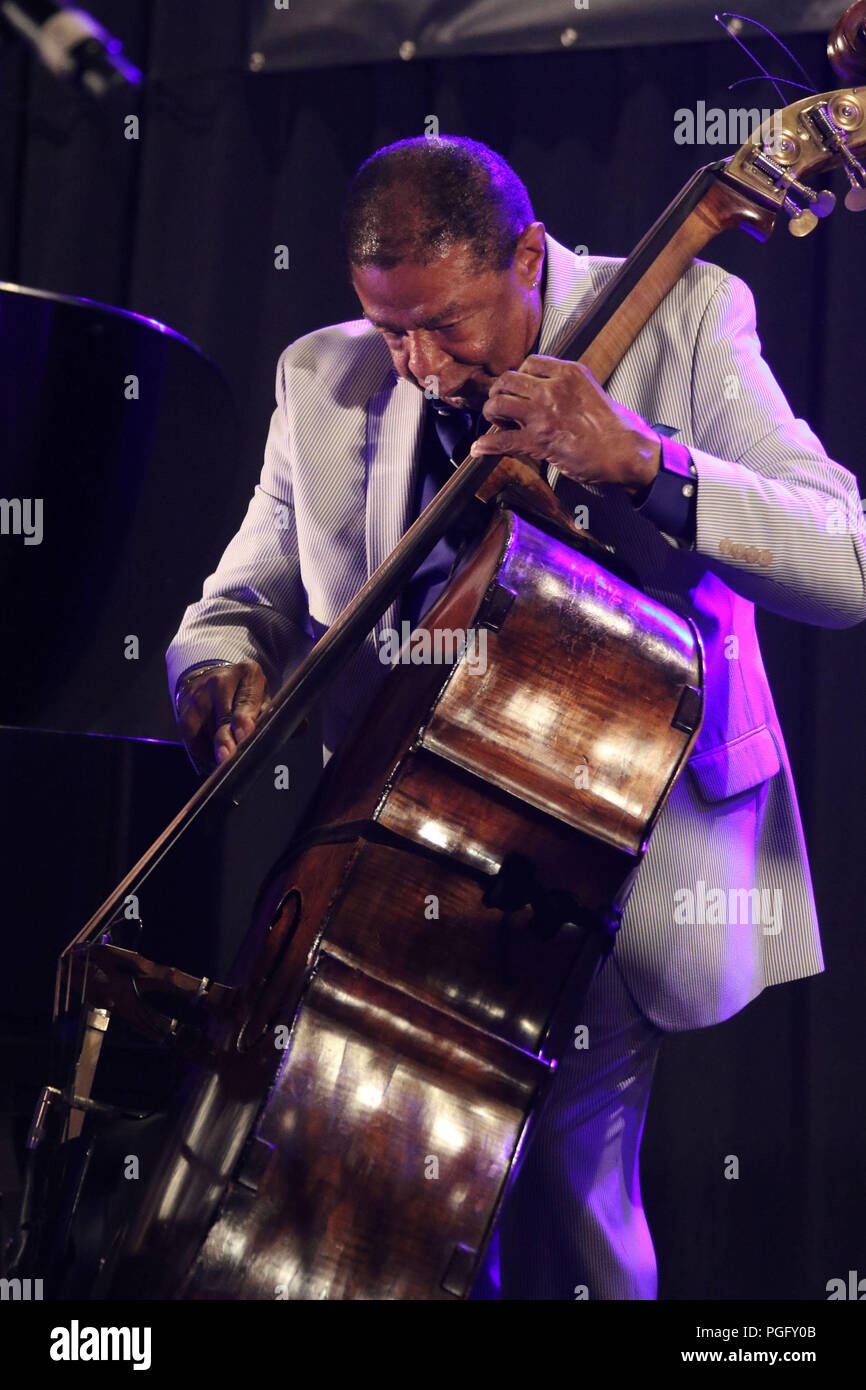 Buster williams hi-res stock photography and images - Alamy