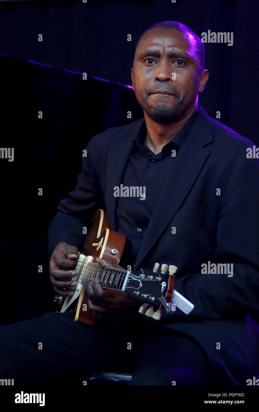 Marvin sewell hi-res stock photography and images - Alamy
