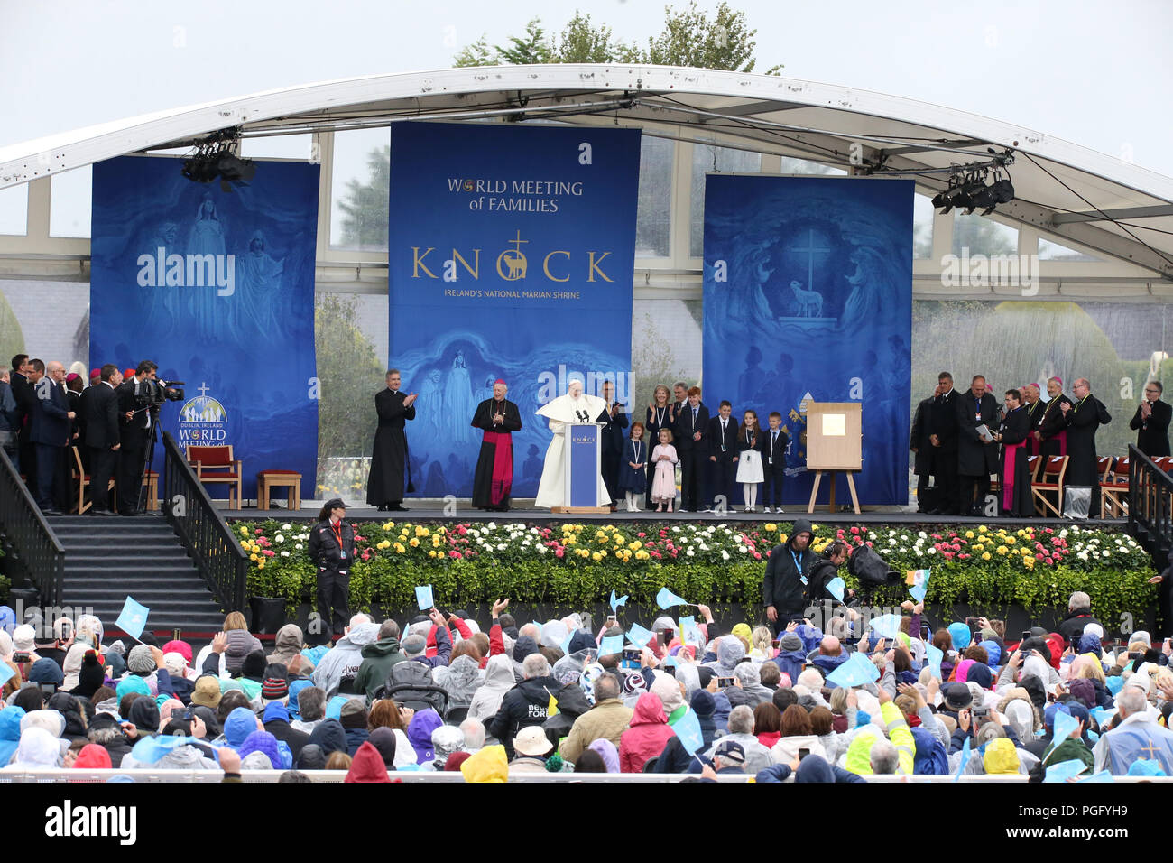 News religion knock ireland hi-res stock photography and images - Alamy