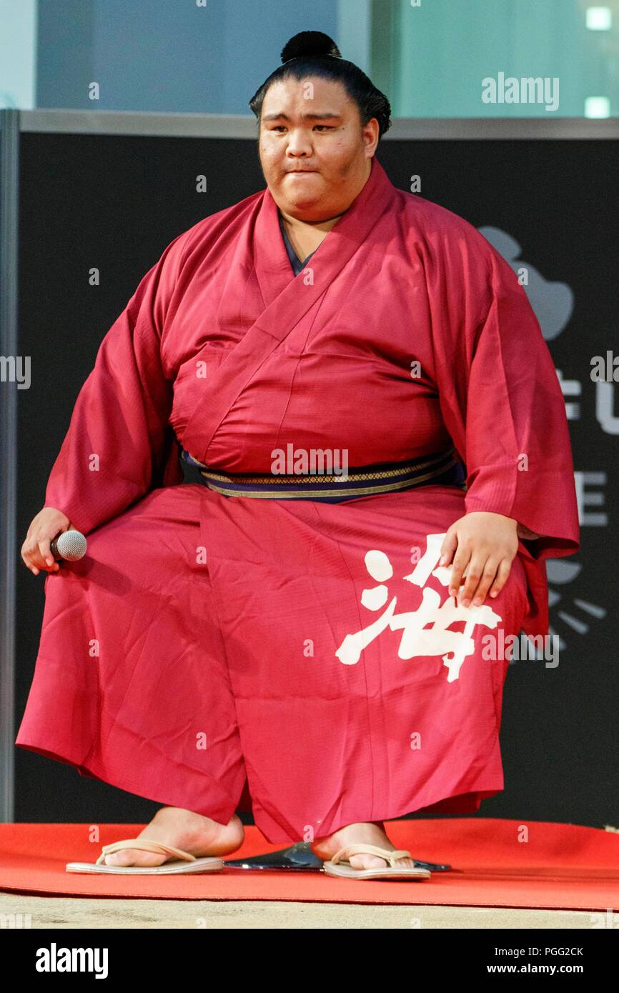Tokyo, Japan. 26th Aug, 2018. Sumo wrestler Mitakeumi Hisashi attends a ...