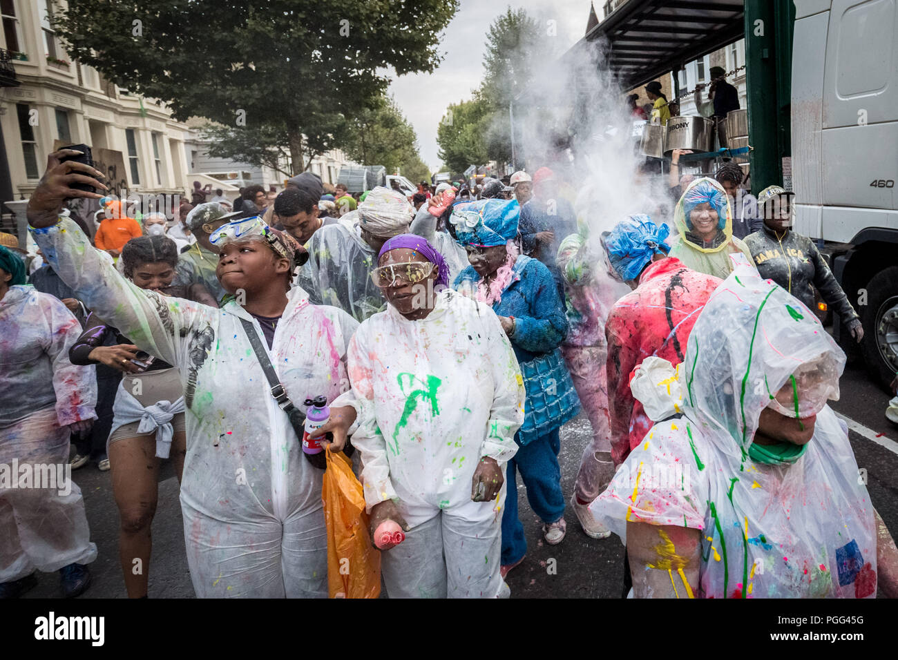 London, UK. 26th August 2018. Jouvert parade starts the Notting Hill ...