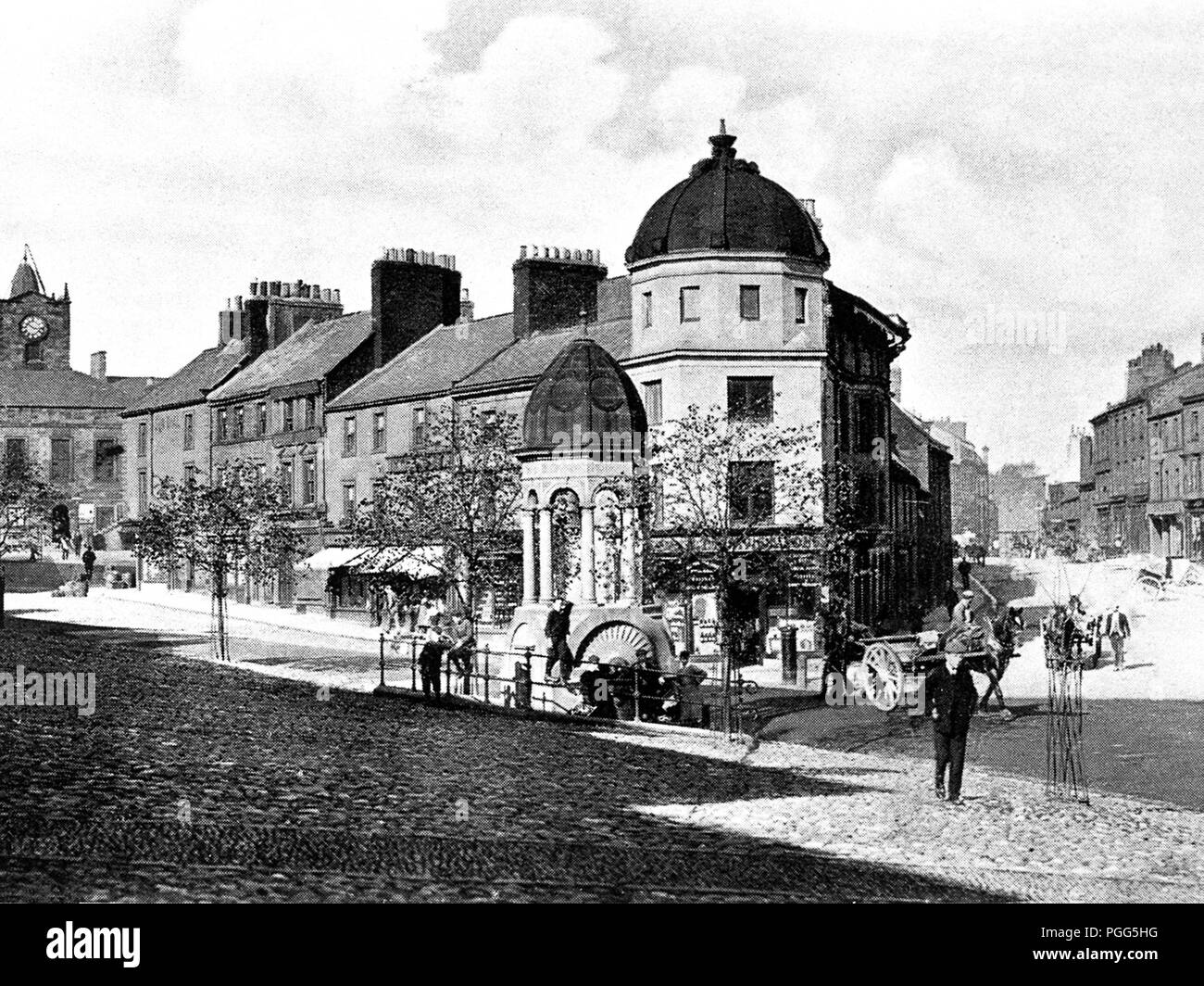 Bondgate, Alnwick, early 1900s Stock Photo - Alamy