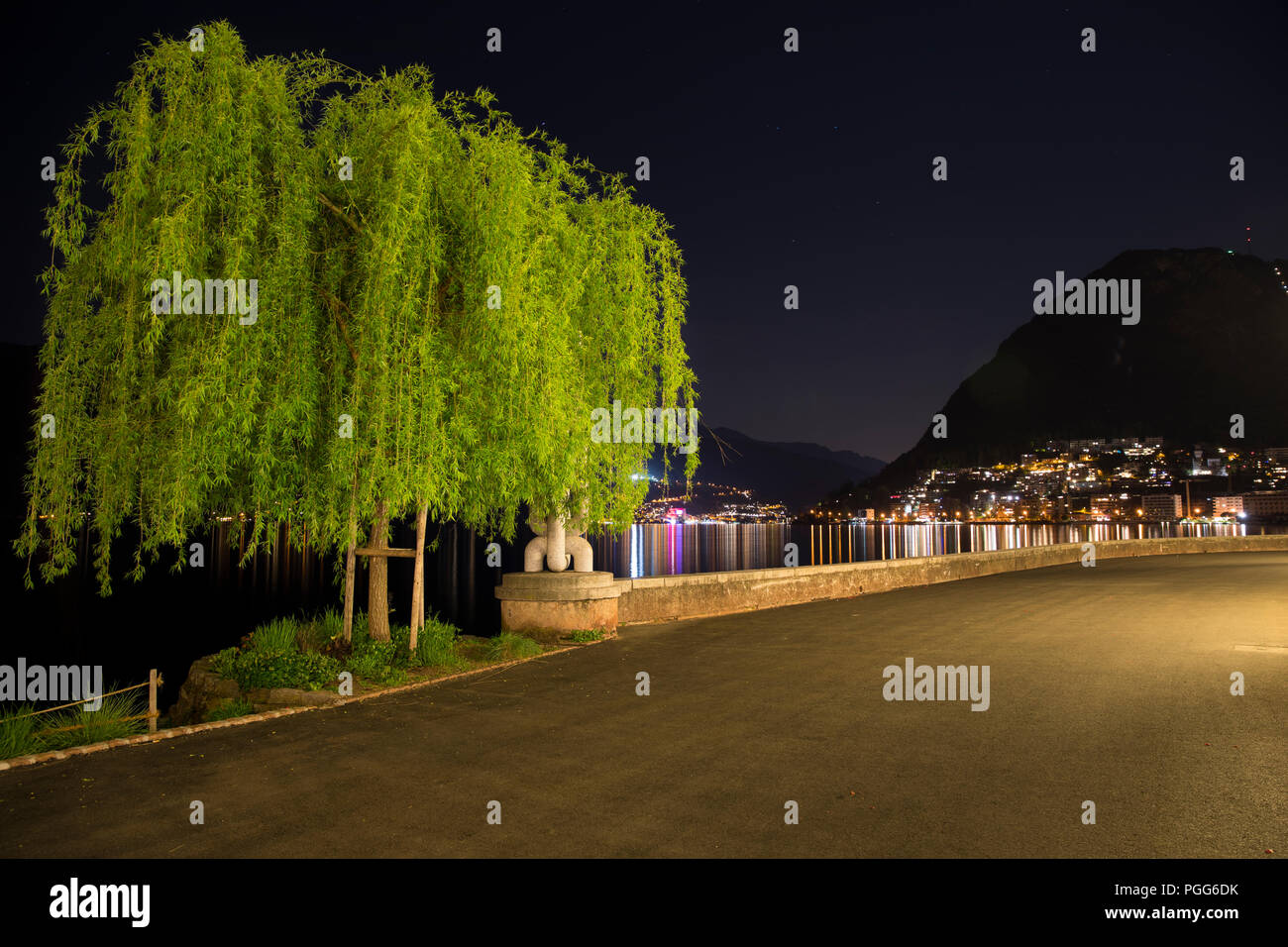 Lugano lake night scenic hi-res stock photography and images - Alamy