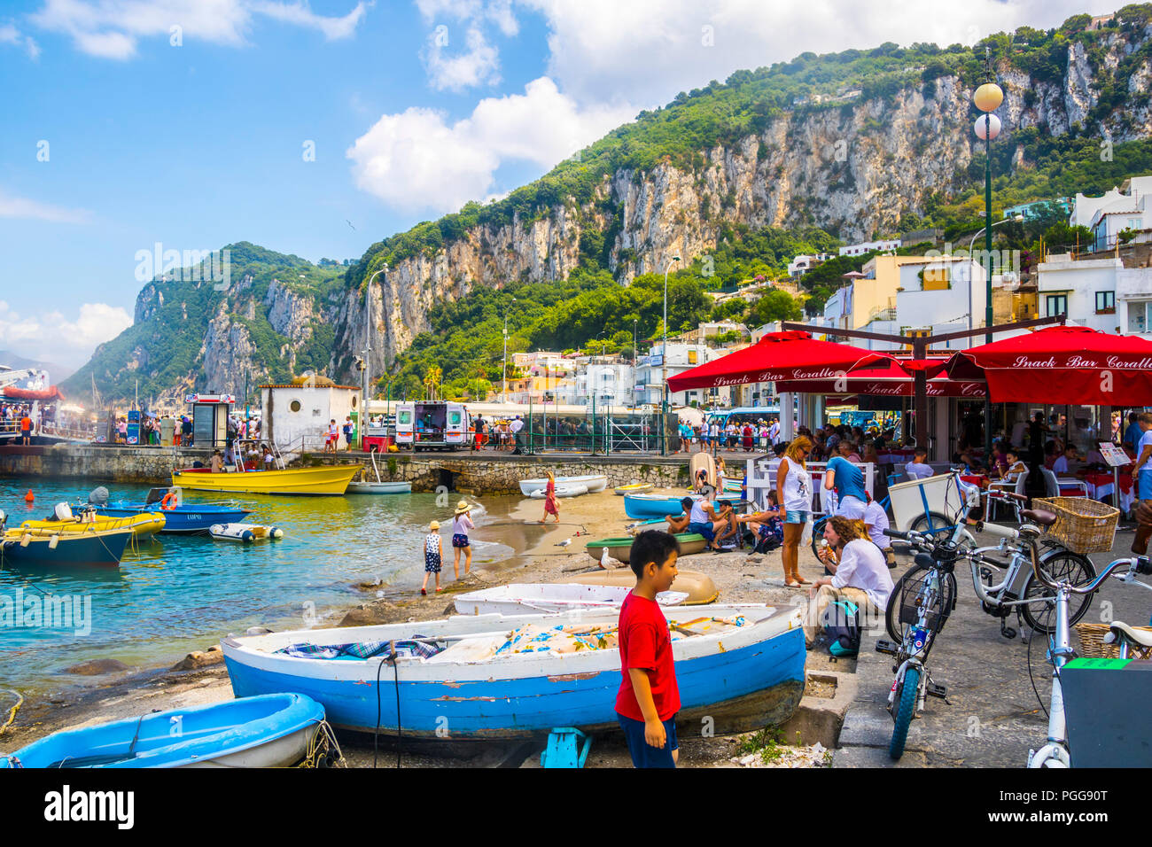 Marina Grande, boat harbour, Capri boats, Isle of Capri, Amalfi coast ...
