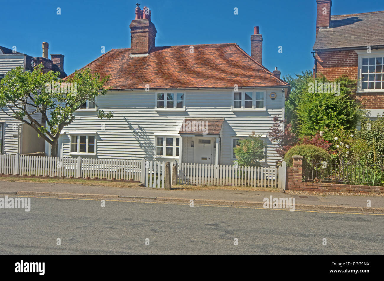 Marden Village Cottage Kent Stock Photo - Alamy