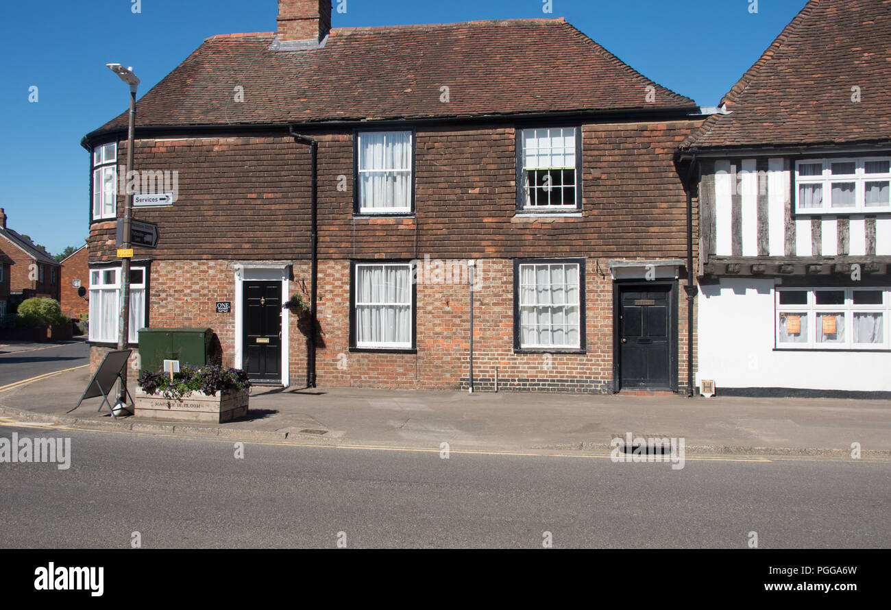 Marden village hi-res stock photography and images - Alamy