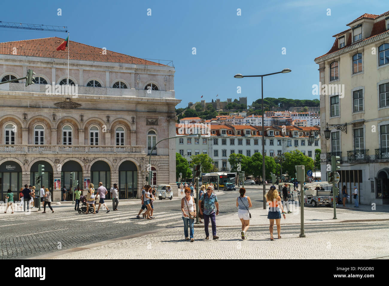 Downtown lisboa hi-res stock photography and images - Alamy