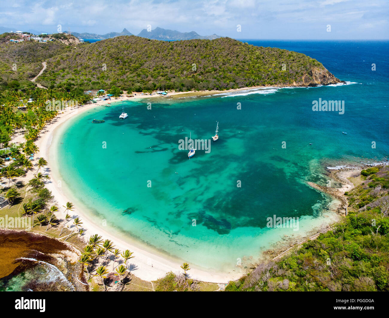 Mayreau island in grenadines caribbean hi-res stock photography and ...