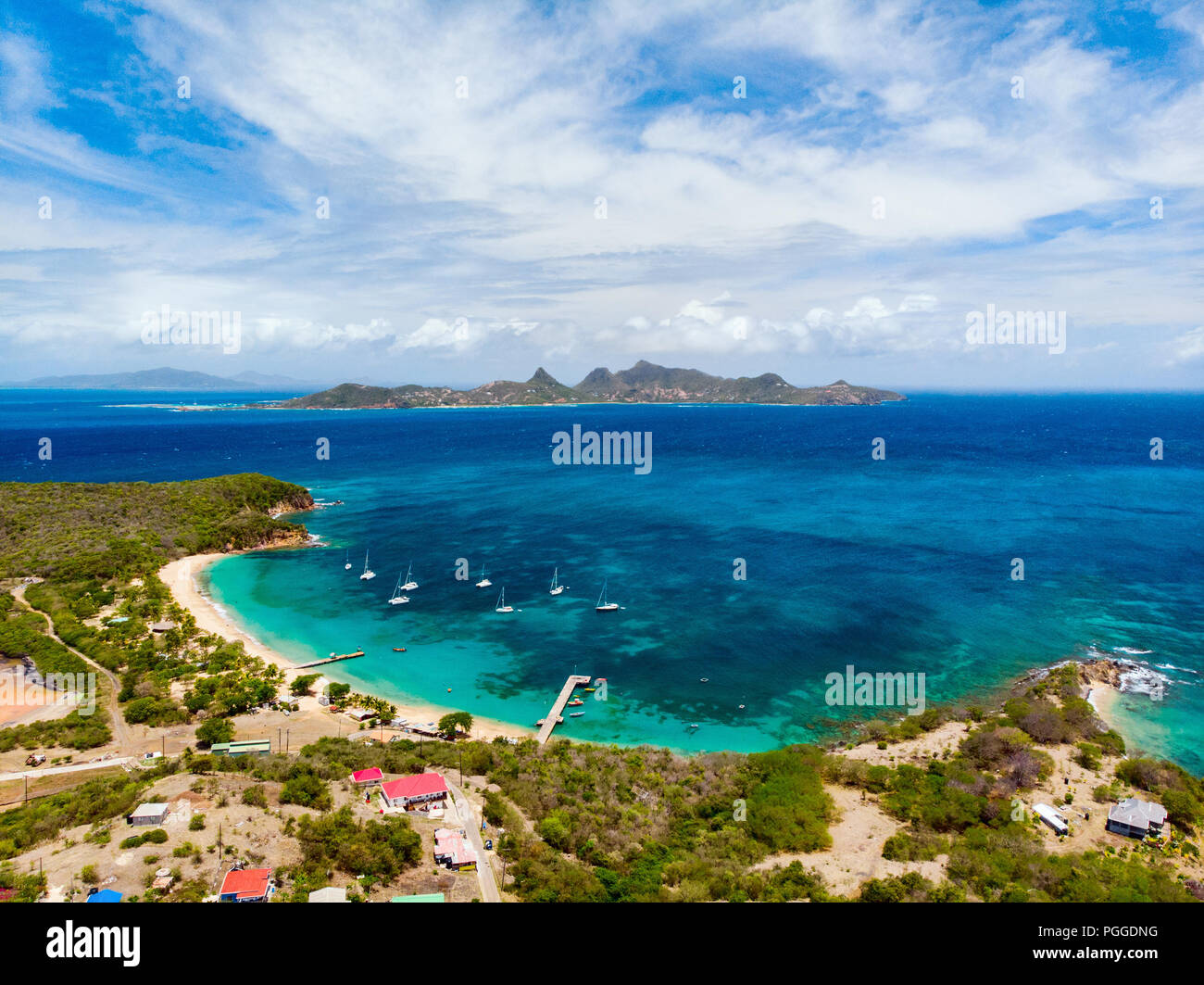Mayreau island in grenadines caribbean hi-res stock photography and ...