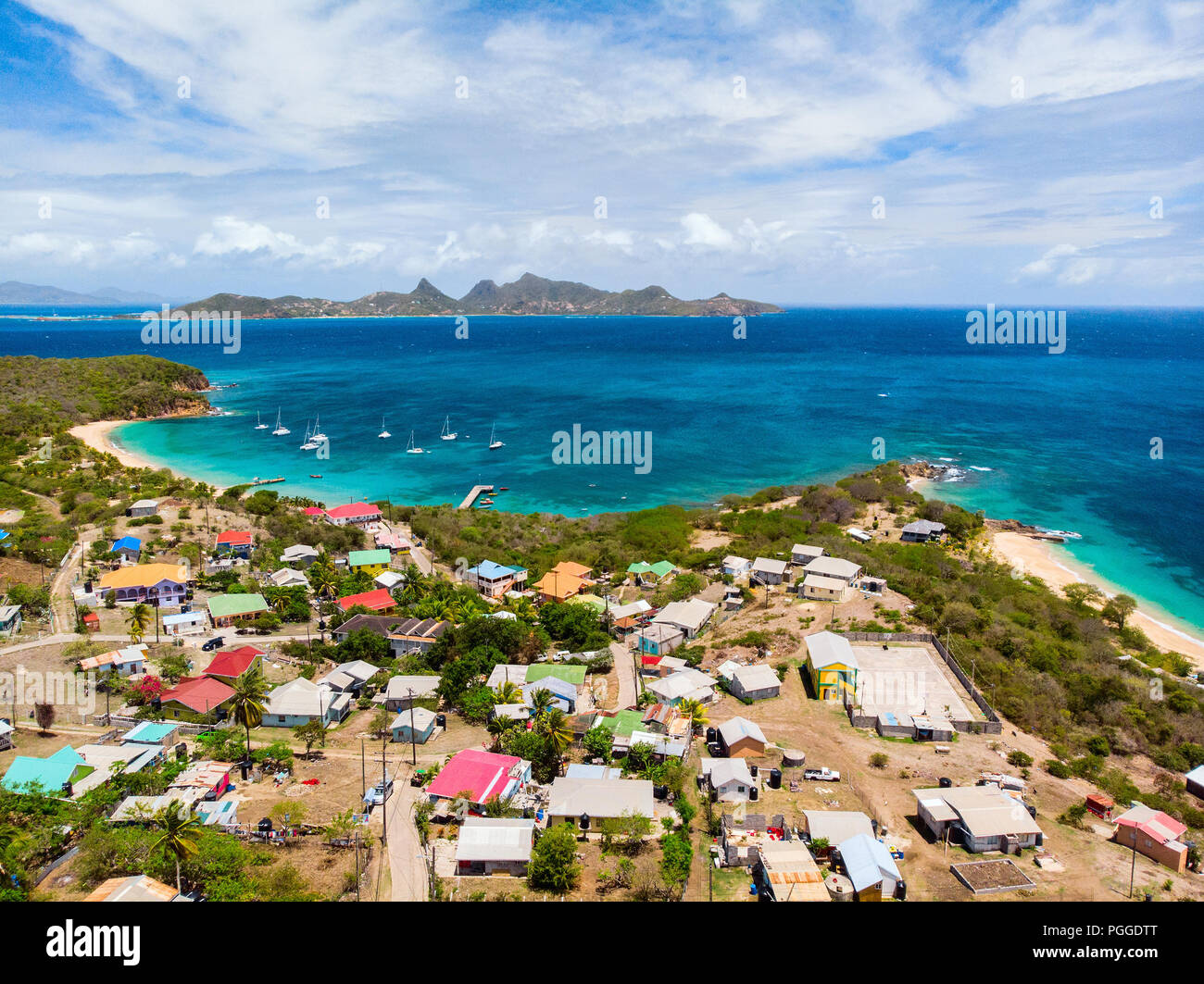 Mayreau island in grenadines caribbean hi-res stock photography and ...