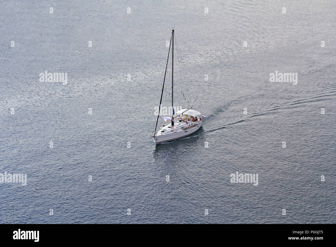 Aerial luxury sail boat yacht hi-res stock photography and images - Alamy