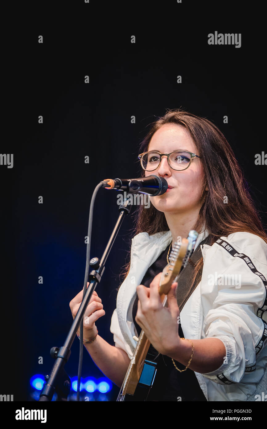 Veronica fusaro hi-res stock photography and images - Alamy