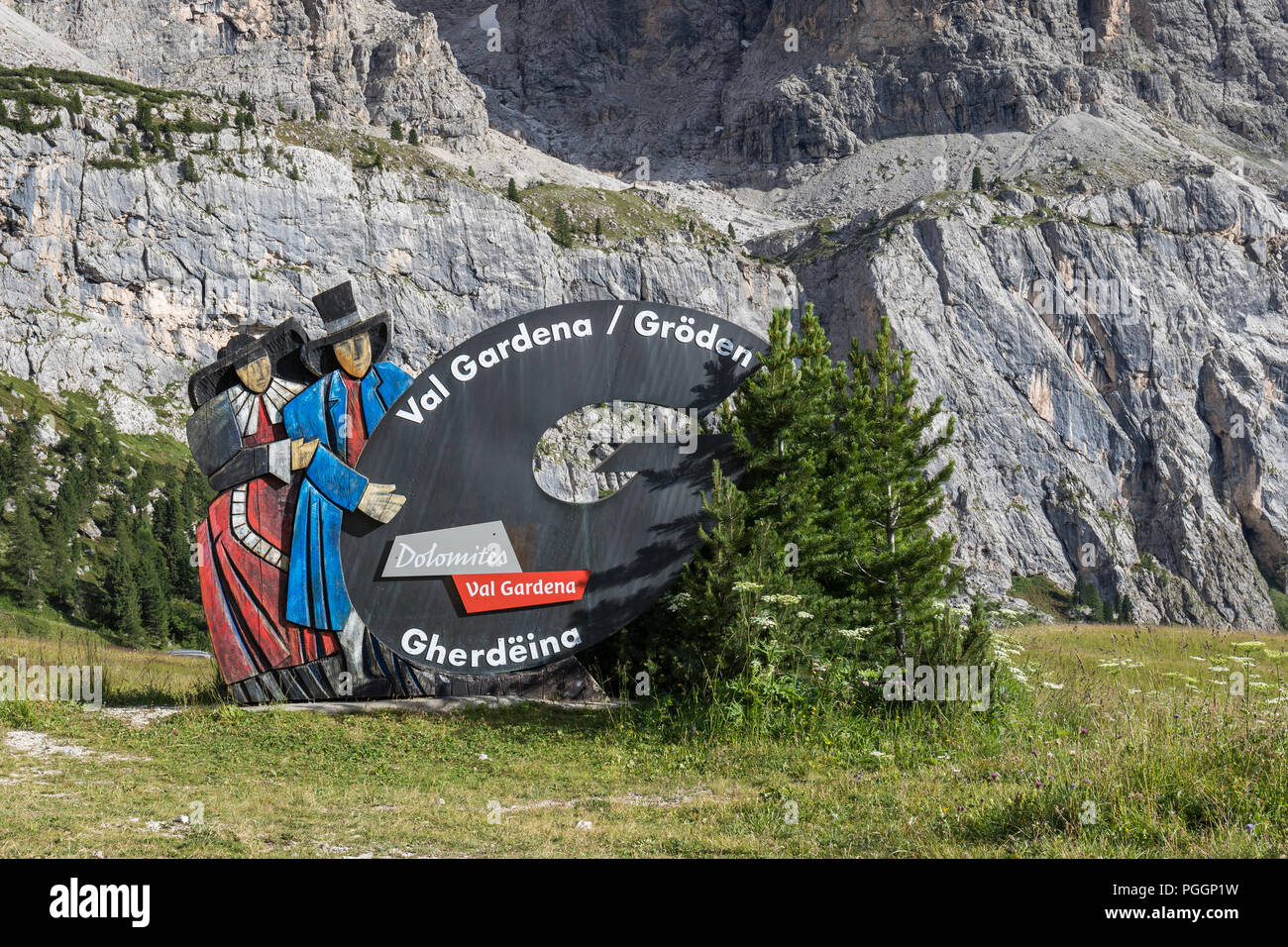Val gardena sign hi-res stock photography and images - Alamy