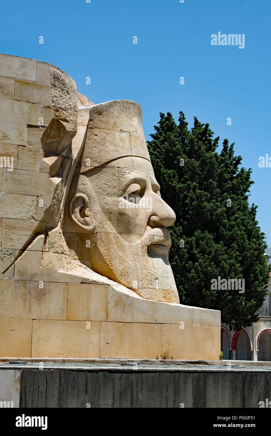 Monument to Makarios III, Paphos, Cyprus Stock Photo - Alamy