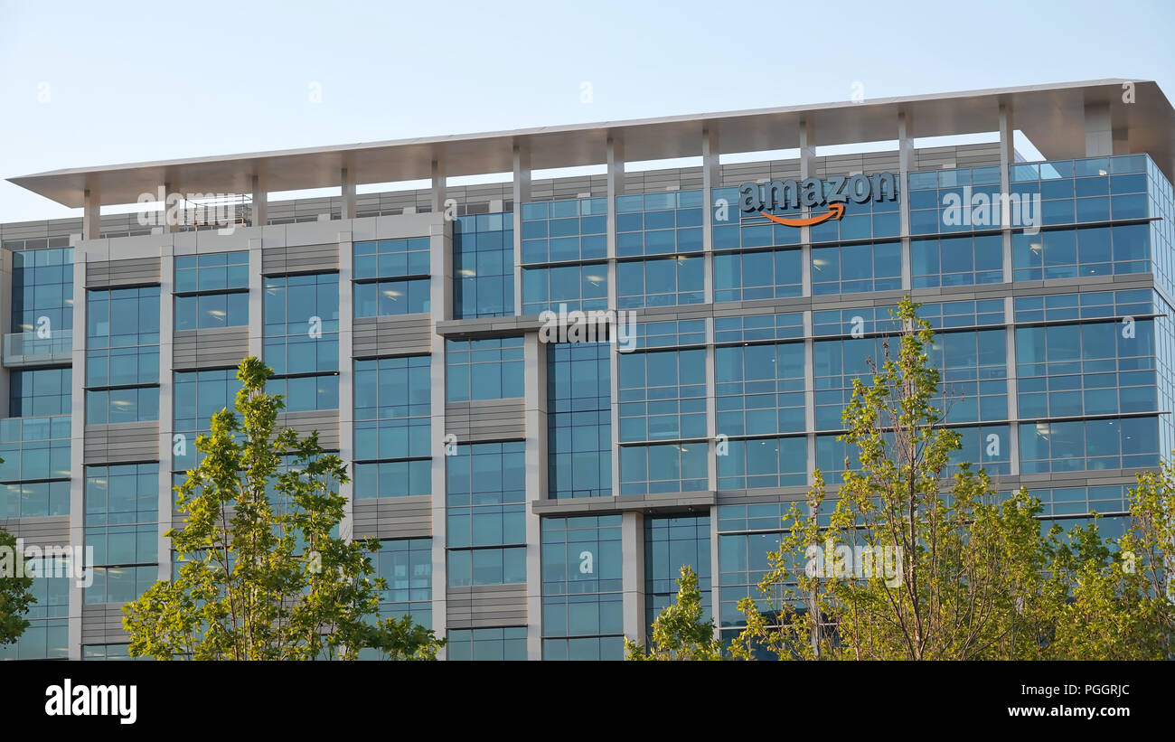 Amazon office hi-res stock photography and images - Alamy
