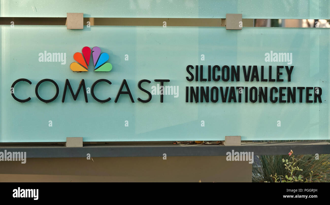 Comcast logo hi-res stock photography and images - Alamy