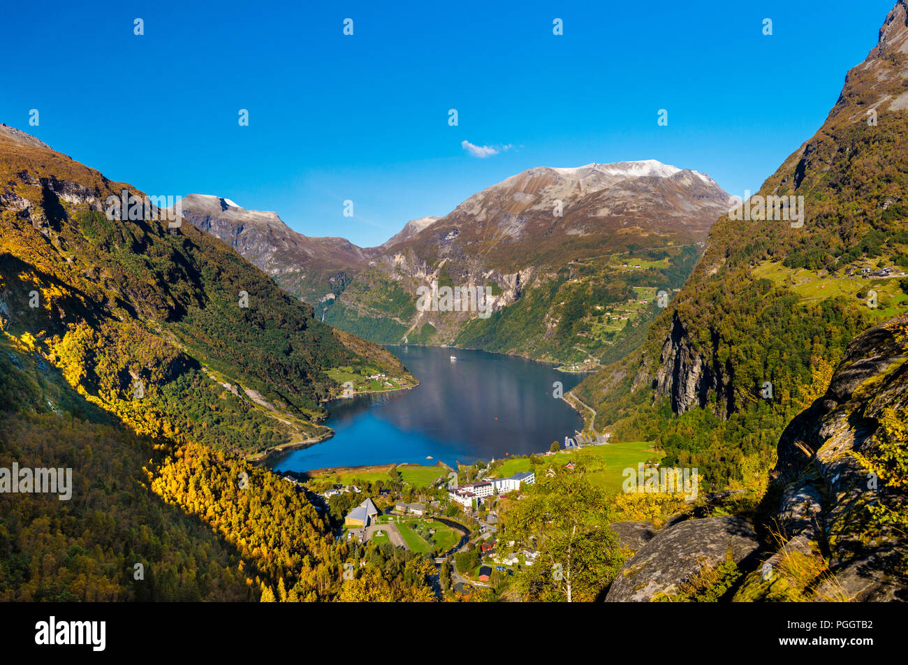 Autumn colours in Geiranger, the tourist destination in Norway by the ...