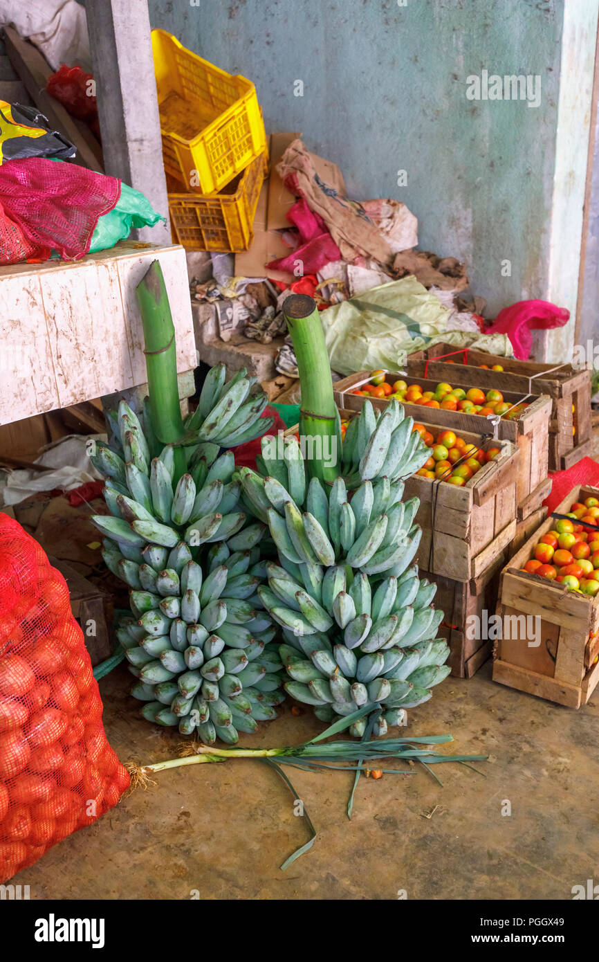 Sri lankan fruit and vegetables hi-res stock photography and images - Alamy