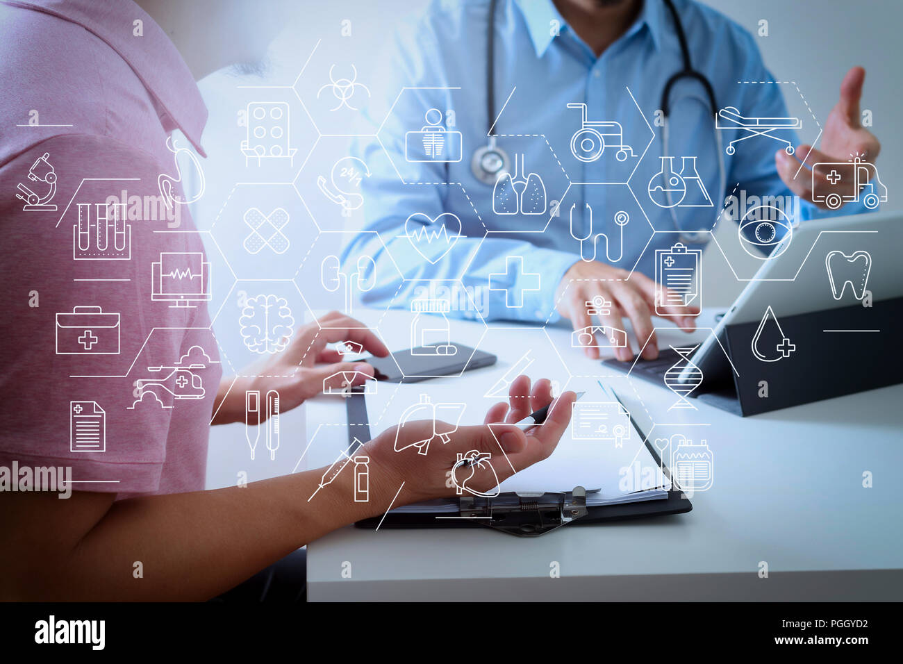 Human connection doctor patient hi-res stock photography and images - Alamy