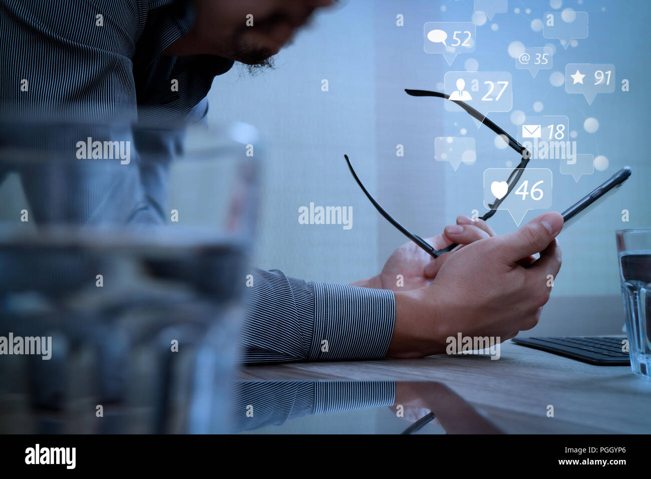 Social media and Marketing virtual icons screen concept.Businessman ...