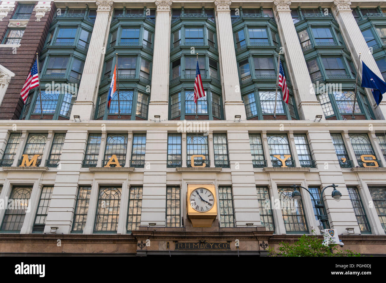 Macy's department store in New York City Stock Photo - Alamy