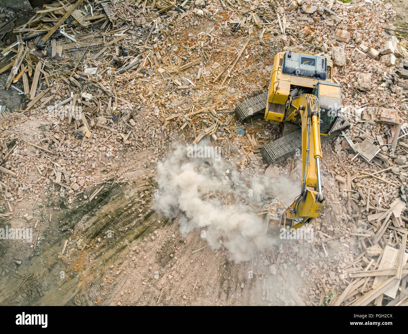 Excavator backhoe clearing out hi-res stock photography and images - Alamy