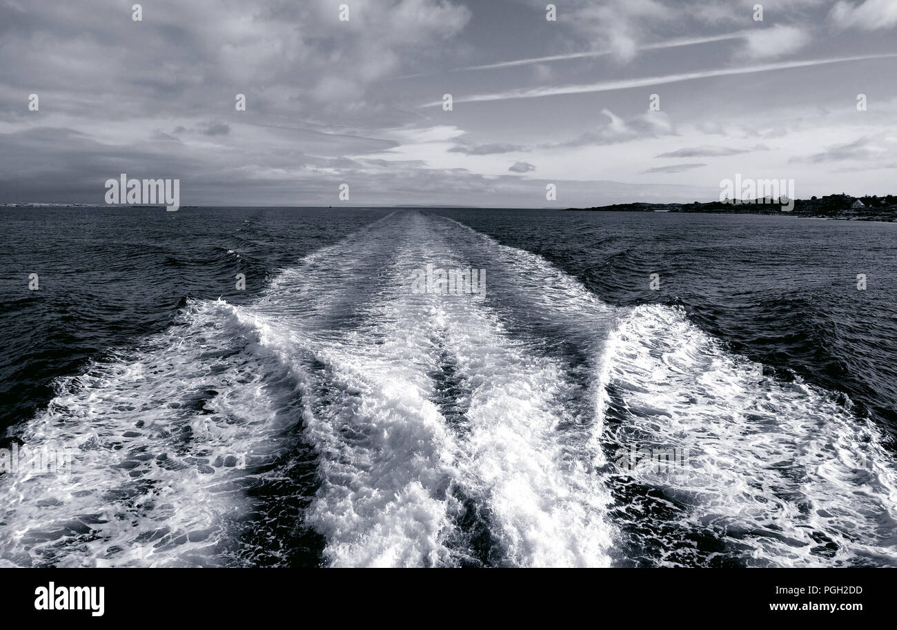 Inis mór ferry galway hi-res stock photography and images - Alamy