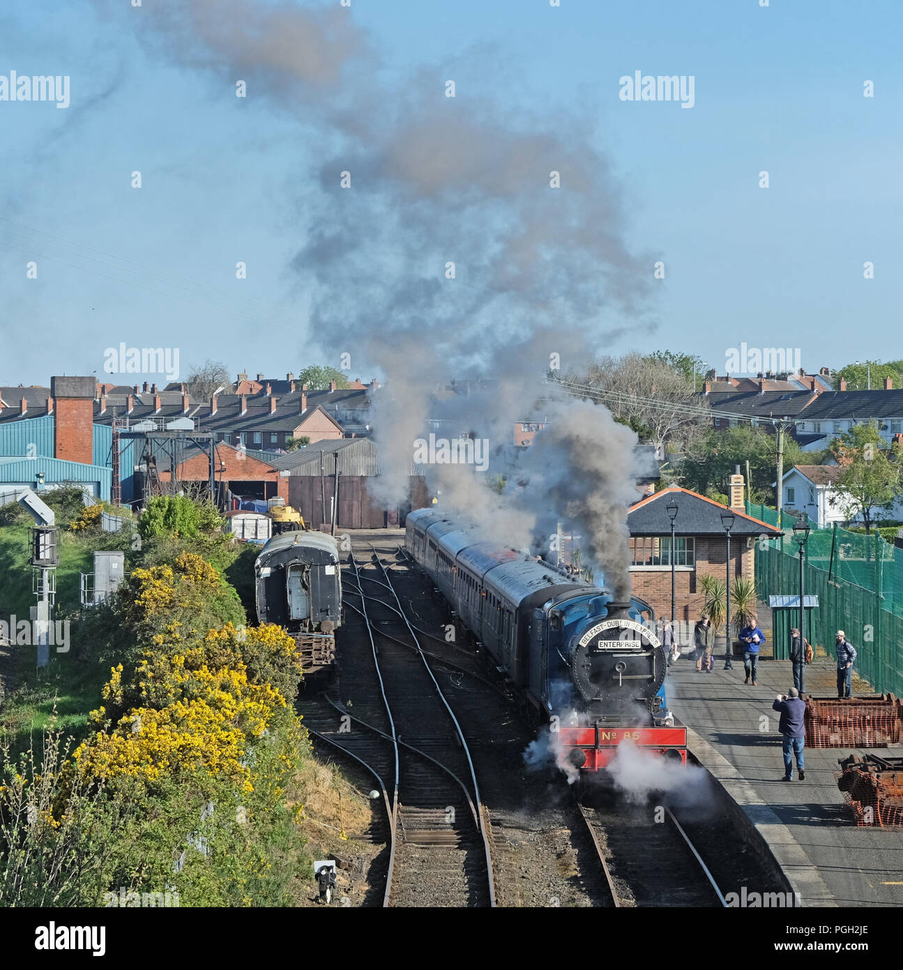 Blue steam locomotive hi-res stock photography and images - Alamy