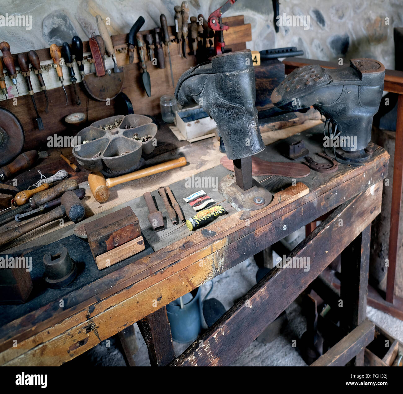 Cobbler tools hi-res stock photography and images - Alamy