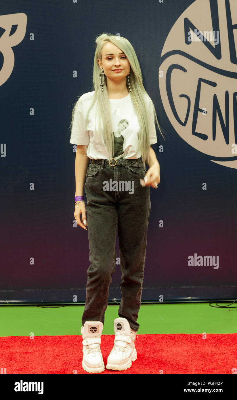 Ashe singer hi-res stock photography and images - Alamy