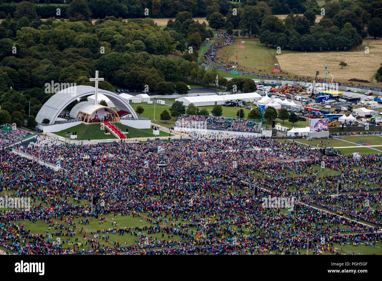An aerial view of the crowd at Phoenix Park in Dublin as Pope Francis ...