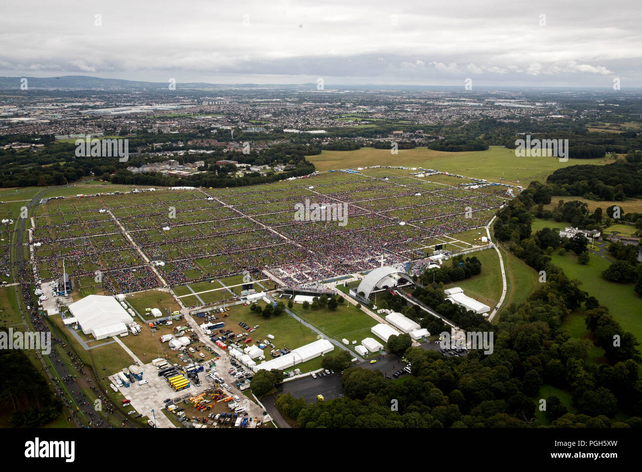 An aerial view of the crowd at Phoenix Park in Dublin as Pope Francis ...