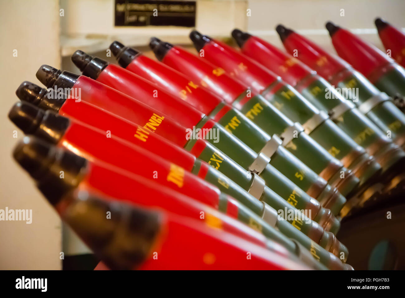 English World War Ii Cannon High Resolution Stock Photography and ...