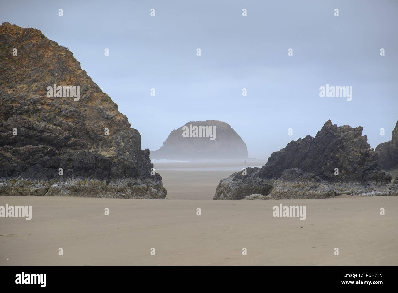 Sea stack stacks hi-res stock photography and images - Alamy