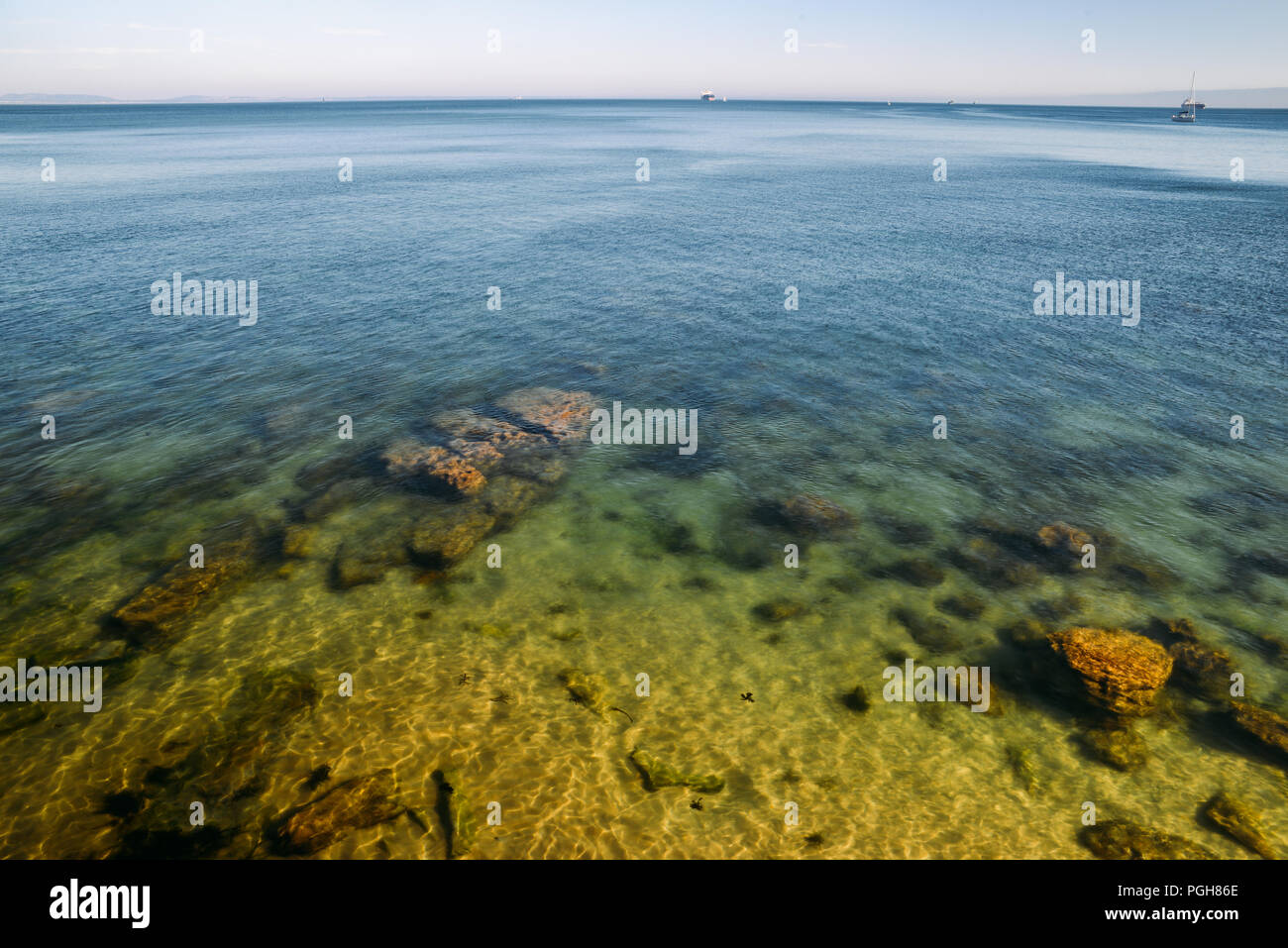 Deep blue lake with clean fresh water Stock Photo - Alamy