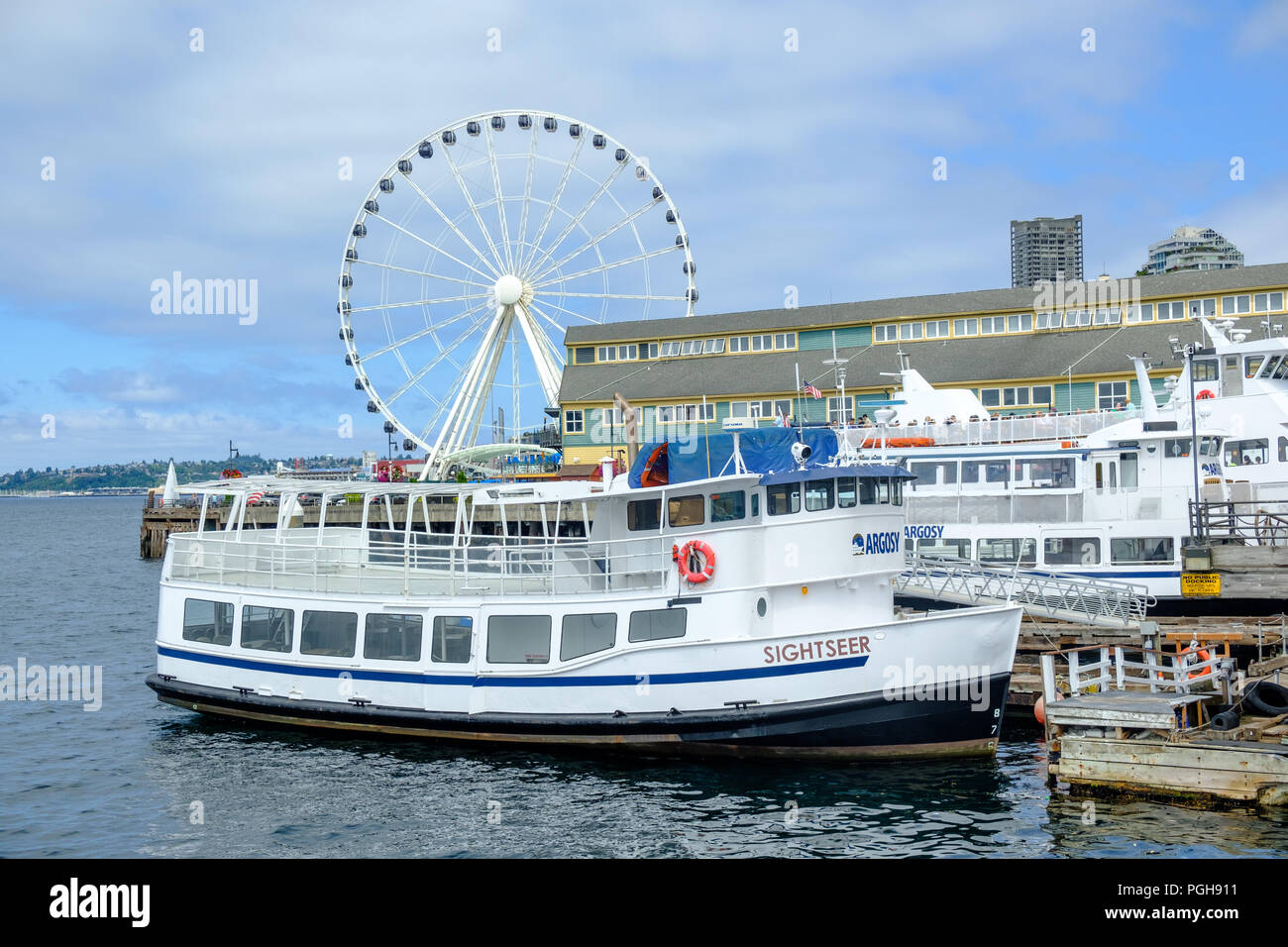 Sightseer boat on Seattle waterfront, USA Stock Photo - Alamy
