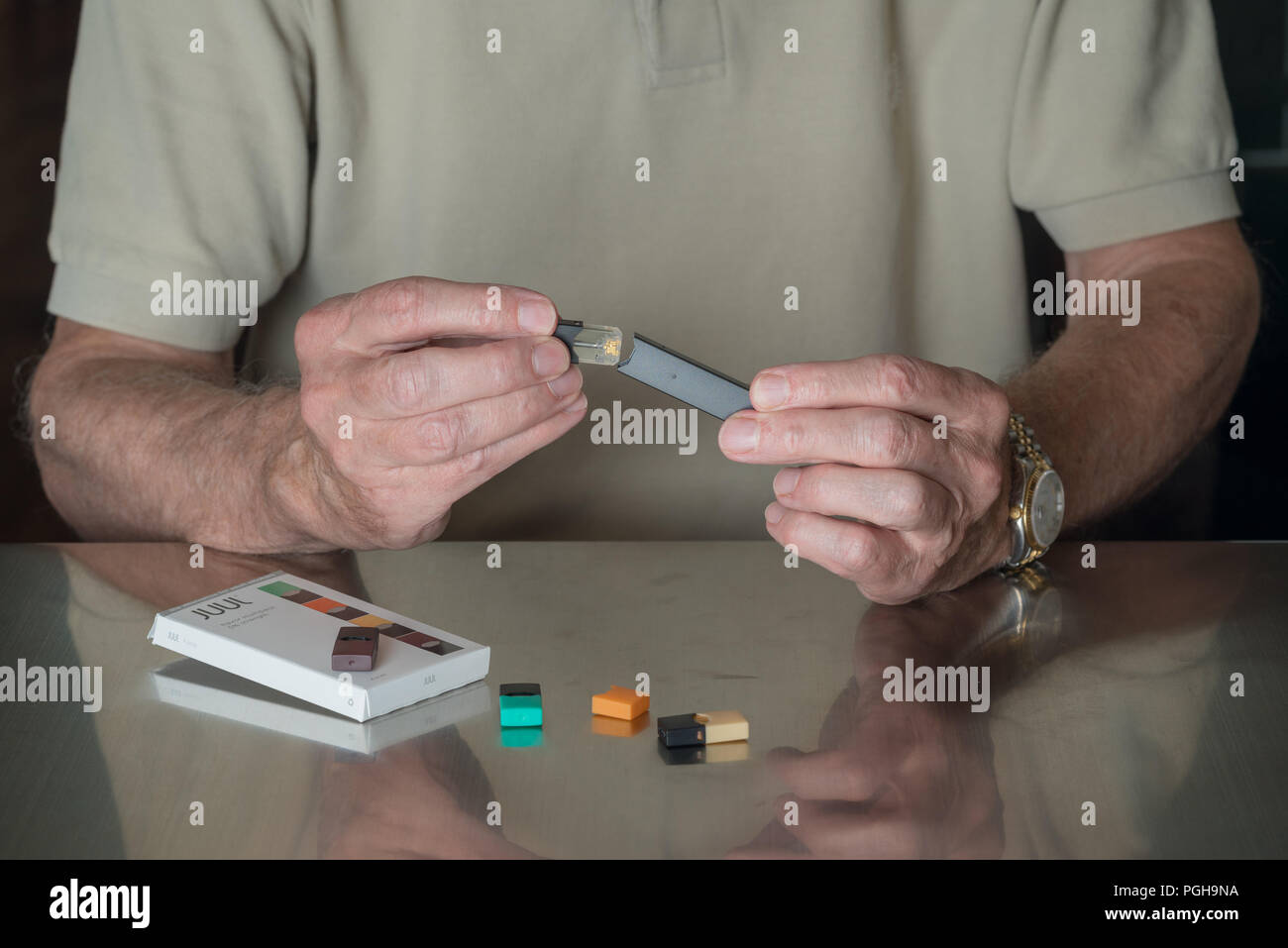 Elderly man vaping hi-res stock photography and images - Alamy