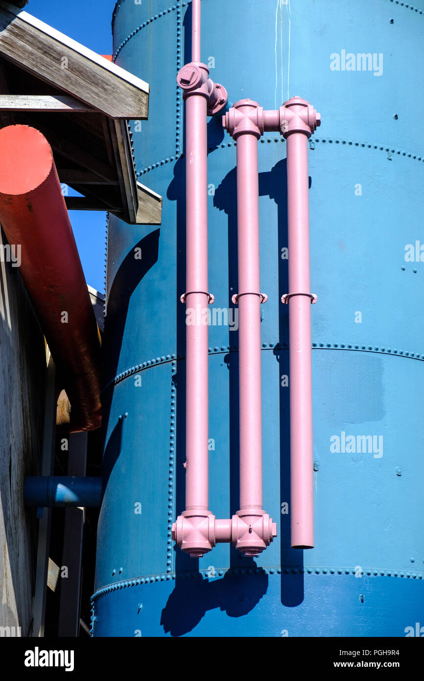 Colorful painted pipes and tanks at Gas Works Park, Seattle, USA Stock ...