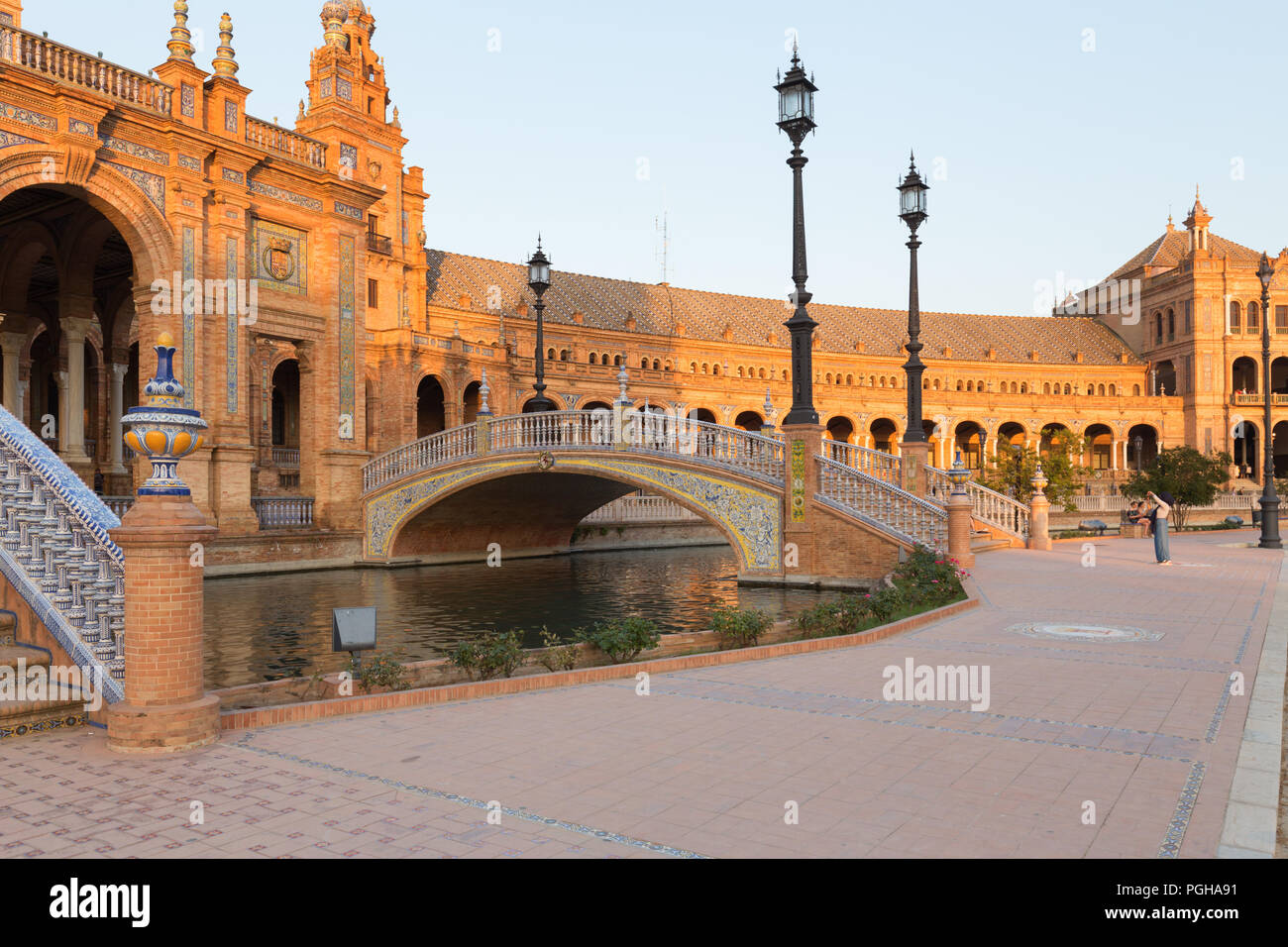 Seville, Spain. Spanish square (Plaza de Espana Stock Photo - Alamy