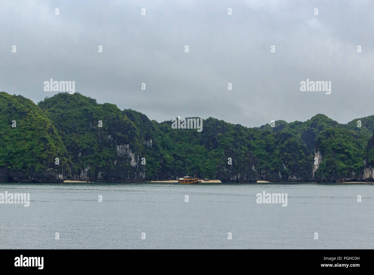 Ha long Bay, Vietnam Stock Photo - Alamy